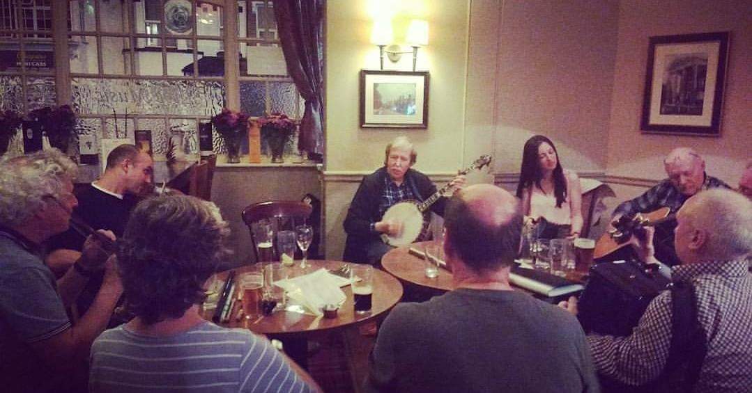 Trad sessions – Caroline Regan